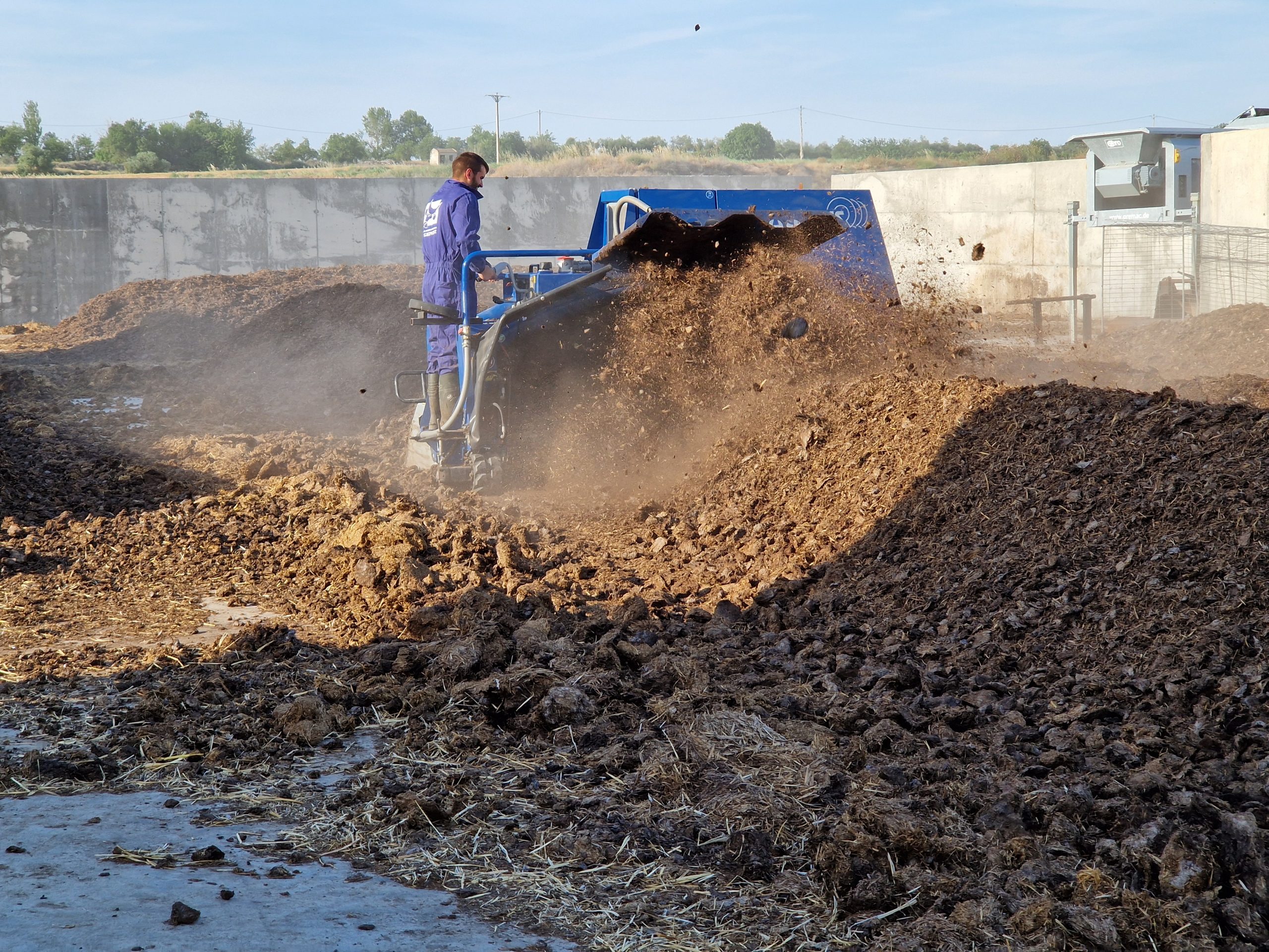 AGROCOMPOSTAJE AVANZADO DE ESTIÉRCOLES VACUNOS - Cooperativa D'Ivars